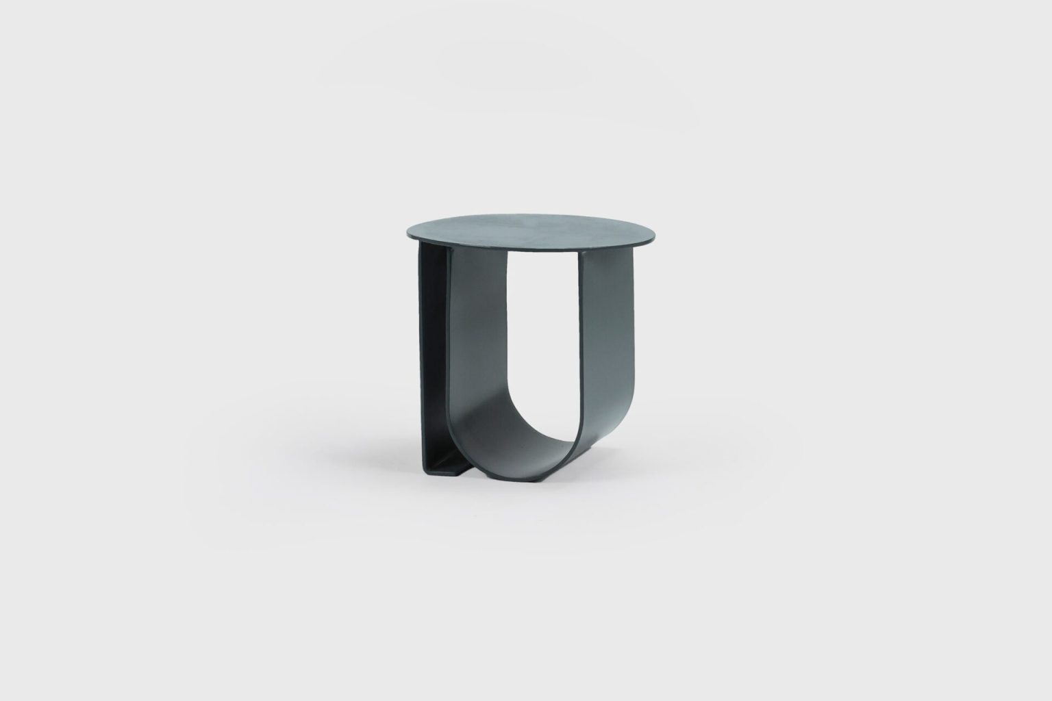 Roopa Side Table - Cassa Designs